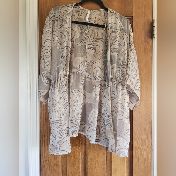 Willow & Clay | Tops | Sheer Kimono Style Overblouse | Poshmark
